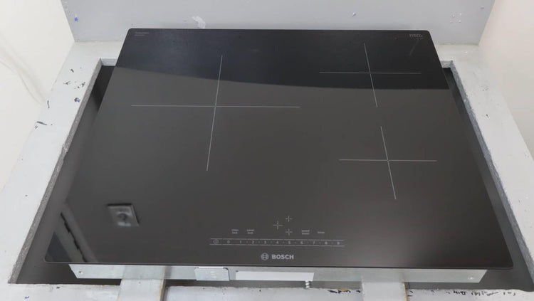 Bosch 24" 500 Series PotSense Black Ceramic Electric Induction Cooktop ...